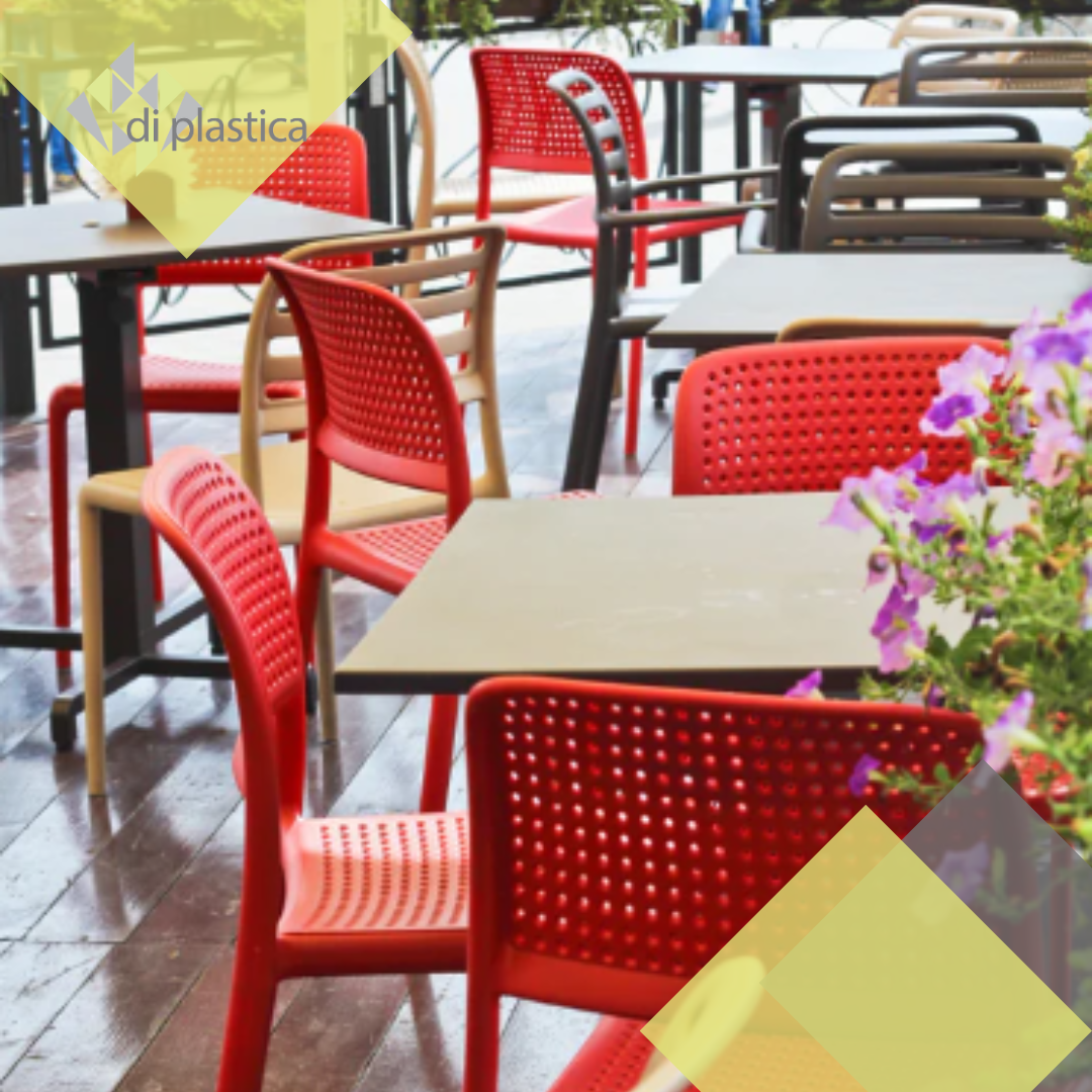 Sillas Elegantes con Descansabrazos: Para espacios interiores y exteri